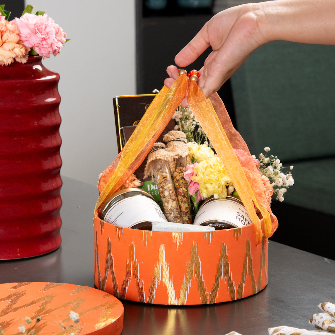 Shop Ikat Round Gift Box – PaperMe