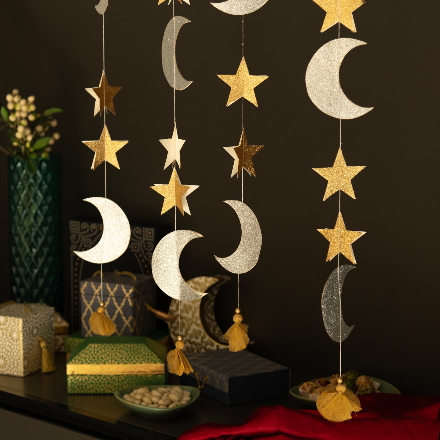 Danglers – PaperMe